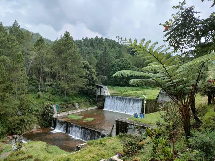 Omah Oyot, Berdiri Pakai Uang Iuran Warga, Kini Jadi Wisata Unggulan ...