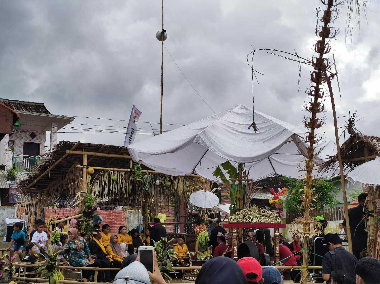 Mengenal Tari Seblang Olehsari, Ritual Adat Asal Banyuwangi untuk Tolak ...